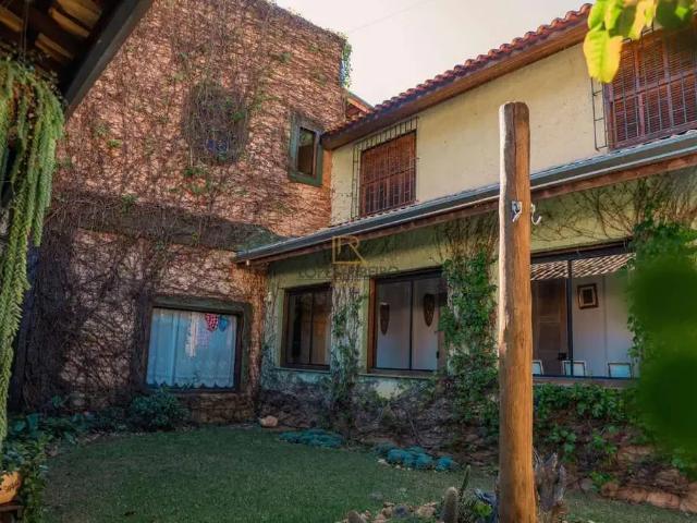 Casa / Sobrado em Condomínio para Venda em Botucatu/SP Chácara de Recreio Jardim Alvorada 6 Quartos