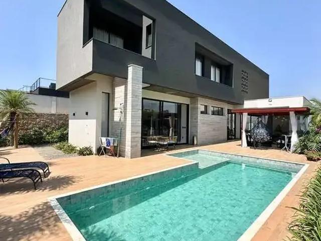 Casa / Sobrado em Condomínio para Venda em Bragança Paulista/SP Condomínio Vale das Águas 4 Quartos
