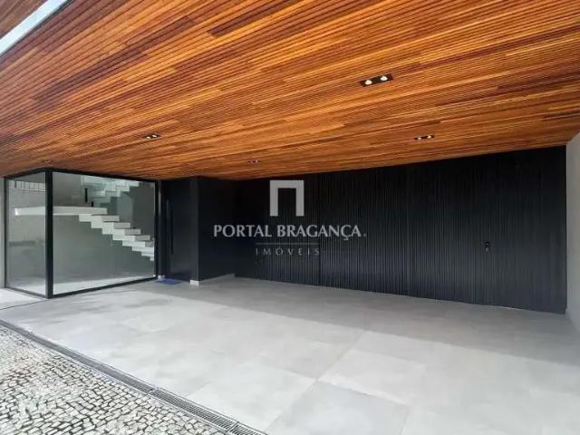 Casa / Sobrado em Condomínio para Venda em Bragança Paulista/SP Condomínio Vale das Águas 4 Quartos