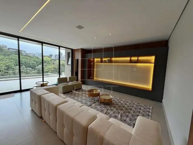 Casa / Sobrado em Condomínio para Venda em Bragança Paulista/SP Condomínio Vale das Águas 4 Quartos