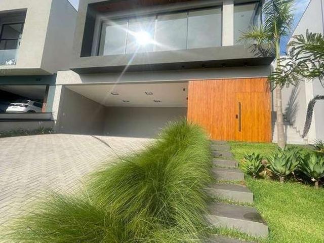 Casa / Sobrado em Condomínio para Venda em Bragança Paulista/SP Condomínio Vale das Águas 3 Quartos