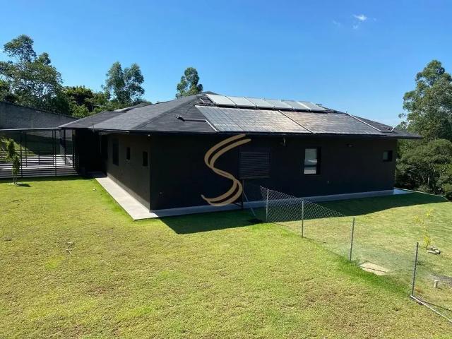 Casa / Sobrado em Condomínio para Venda em Bragança Paulista/SP Condomínio Jardim das Palmeiras 4 Quartos