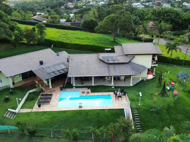 Casa / Sobrado em Condomínio para Venda em Bragança Paulista/SP Condomínio Jardim das Palmeiras 4 Quartos