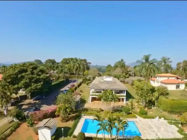 Casa / Sobrado em Condomínio para Venda em Bragança Paulista/SP Condomínio Jardim das Palmeiras 8 Quartos