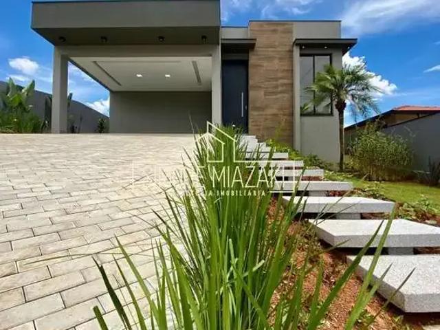 Casa / Sobrado em Condomínio para Venda em Bragança Paulista/SP Condomínio Jardim Flamboyan 3 Quartos