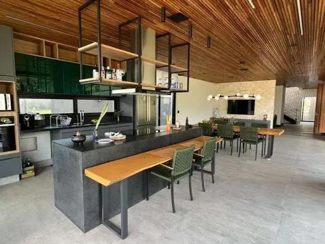 Casa / Sobrado em Condomínio para Venda em Bragança Paulista/SP Lagos de Santa Helena 3 Quartos