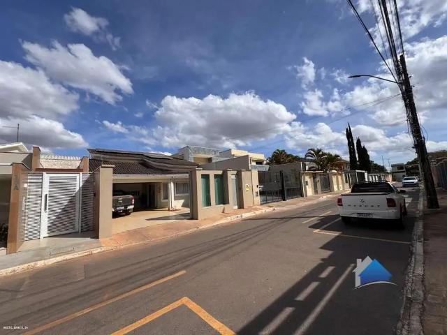 Casa / Sobrado em Condomínio para Venda em Brasília/DF Setor Habitacional Vicente Pires Trecho 1 4 Quartos