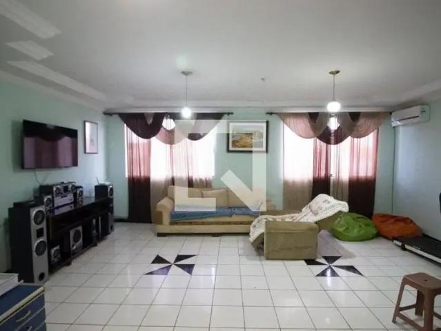 Casa / Sobrado em Condomínio para Venda em Brasília/DF Taguatinga Centro Taguatinga 3 Quartos