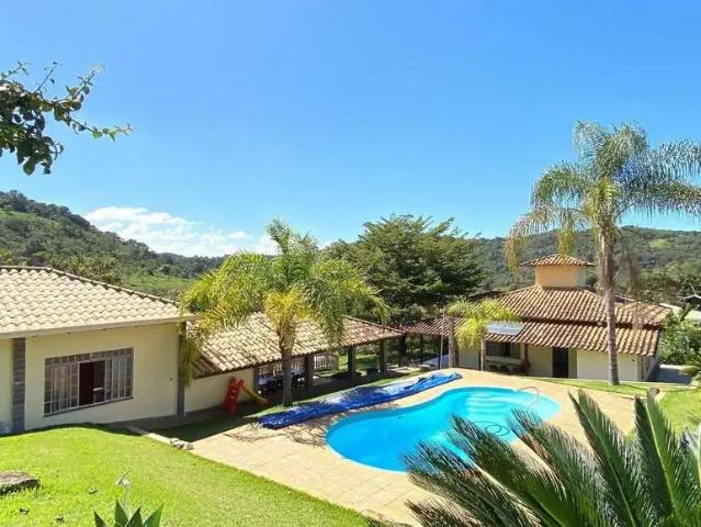 Casa / Sobrado em Condomínio para Venda em Brumadinho/MG Condomínio Quintas Das Águas Claras 3 Quartos