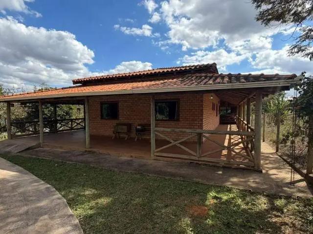 Casa / Sobrado em Condomínio para Venda em Brumadinho/MG Condomínio Tiradentes 3 Quartos