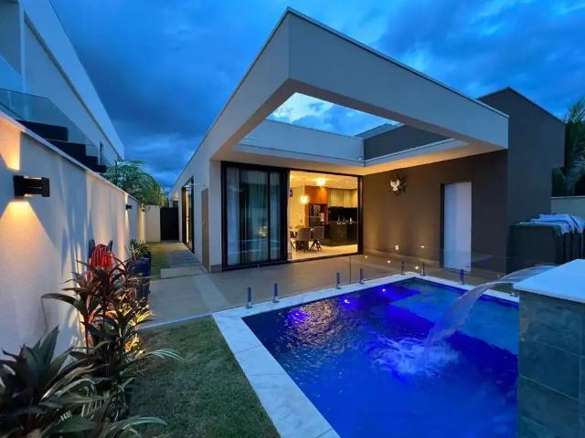 Casa / Sobrado em Condomínio para Venda em Cuiabá/MT Alphaville Cuiabá 2 3 Quartos