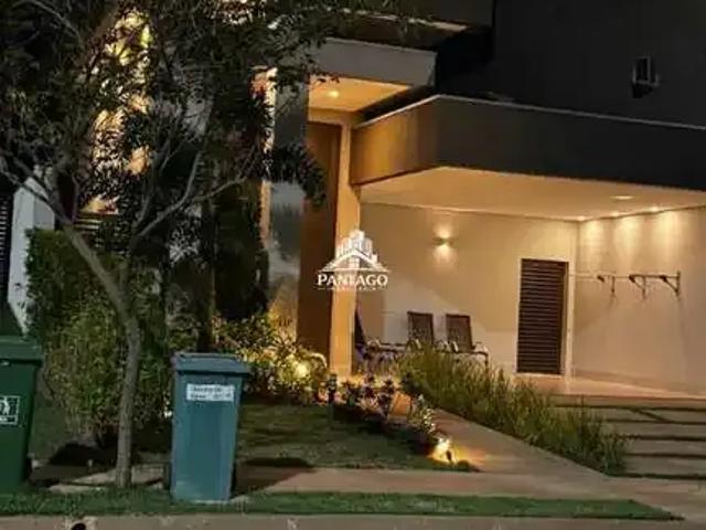 Casa / Sobrado em Condomínio para Venda em Cuiabá/MT Condomínio Belvedere II 3 Quartos
