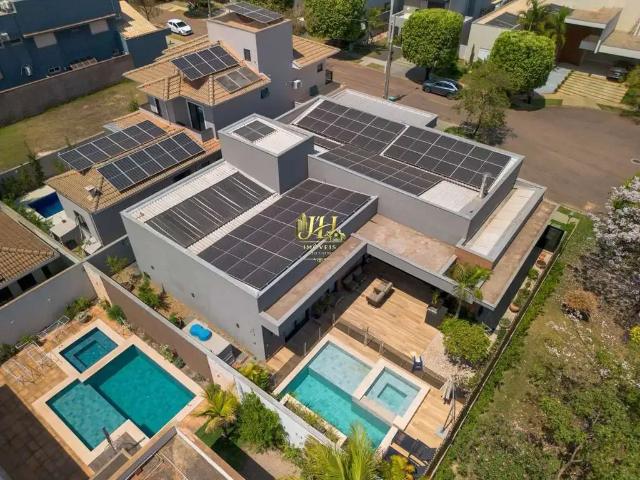 Casa / Sobrado em Condomínio para Venda em Cuiabá/MT Condomínio Belvedere 3 Quartos
