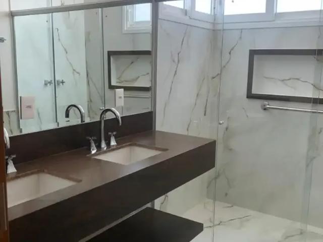 Casa / Sobrado em Condomínio para Venda em Cuiabá/MT Condomínio Belvedere 4 Quartos