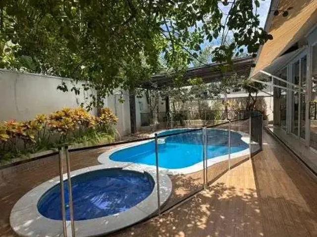 Casa / Sobrado em Condomínio para Venda em Cuiabá/MT Condomínio Florais Cuiabá Residencial 5 Quartos