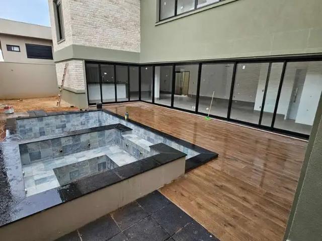 Casa / Sobrado em Condomínio para Venda em Cuiabá/MT Condomínio Residencial Vila Jardim 4 Quartos