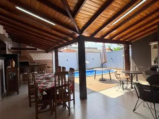 Casa / Sobrado em Condomínio para Venda em Cuiabá/MT Distrito Industrial 3 Quartos