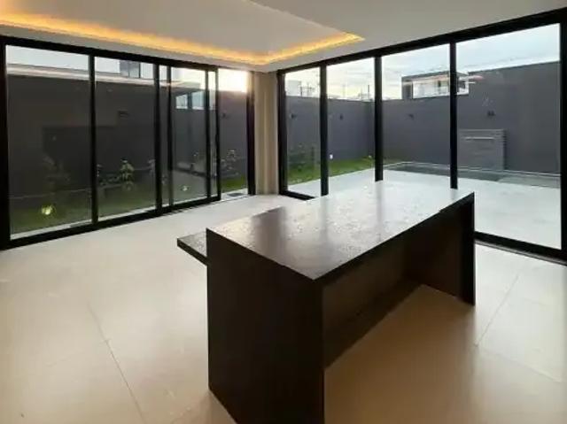 Casa / Sobrado em Condomínio para Venda em Cuiabá/MT Jardim Ubirajara 3 Quartos