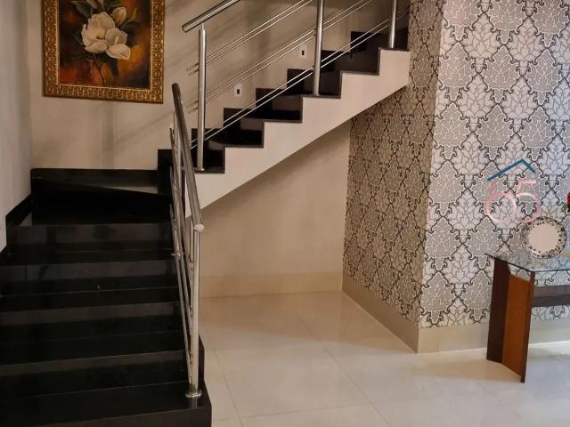 Casa / Sobrado em Condomínio para Venda em Cuiabá/MT Jardim Imperial 5 Quartos