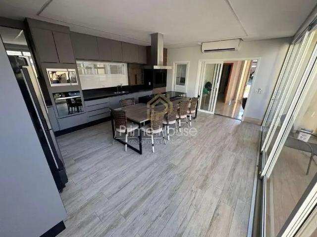 Casa / Sobrado em Condomínio para Venda em Cuiabá/MT Jardim Imperial 3 Quartos