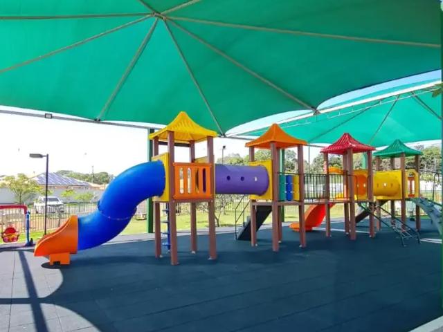 Casa / Sobrado em Condomínio para Venda em Cuiabá/MT Jardim Imperial 3 Quartos