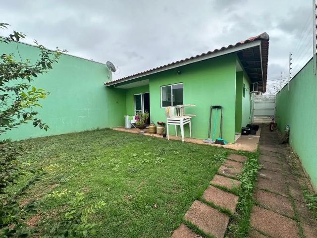 Casa / Sobrado em Condomínio para Venda em Cuiabá/MT Jardim Imperial 3 Quartos