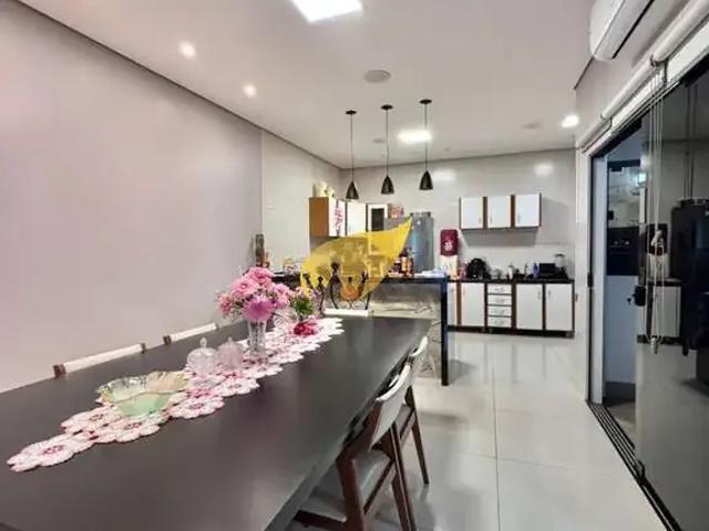Casa / Sobrado em Condomínio para Venda em Cuiabá/MT Jardim Imperial 3 Quartos