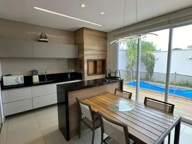 Casa / Sobrado em Condomínio para Venda em Cuiabá/MT Jardim Itália 3 Quartos