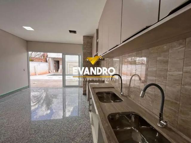 Casa / Sobrado em Condomínio para Venda em Cuiabá/MT Jardim Itália 3 Quartos