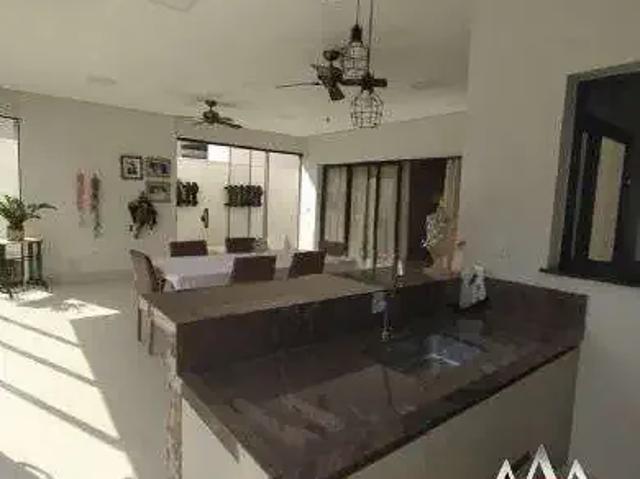 Casa / Sobrado em Condomínio para Venda em Cuiabá/MT Jardim Itália 4 Quartos