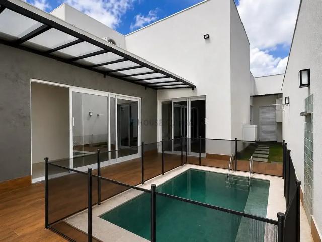 Casa / Sobrado em Condomínio para Venda em Cuiabá/MT Recanto dos Pássaros 3 Quartos