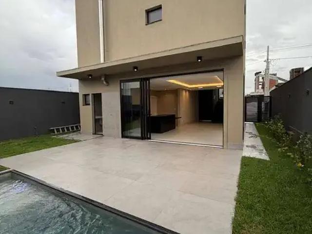 Casa / Sobrado em Condomínio para Venda em Cuiabá/MT Ribeirão do Lipa 3 Quartos