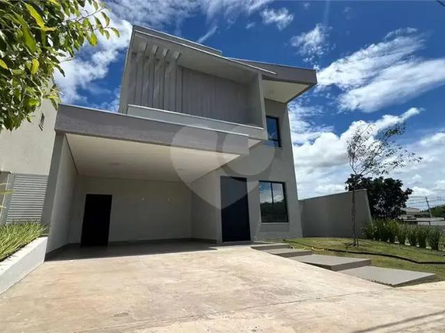 Casa / Sobrado em Condomínio para Venda em Cuiabá/MT Ribeirão do Lipa 3 Quartos