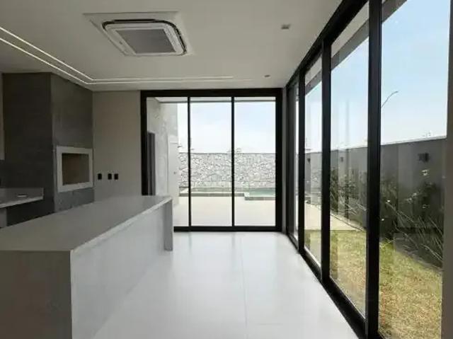Casa / Sobrado em Condomínio para Venda em Cuiabá/MT Ribeirão do Lipa 4 Quartos