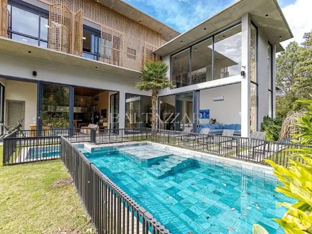 Casa / Sobrado em Condomínio para Venda em Curitiba/PR Campo Comprido 5 Quartos