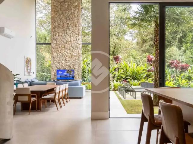 Casa / Sobrado em Condomínio para Venda em Curitiba/PR Campo Comprido 5 Quartos