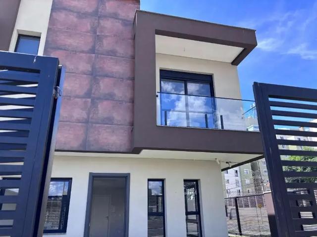Casa / Sobrado em Condomínio para Venda em Curitiba/PR Capão Raso 3 Quartos
