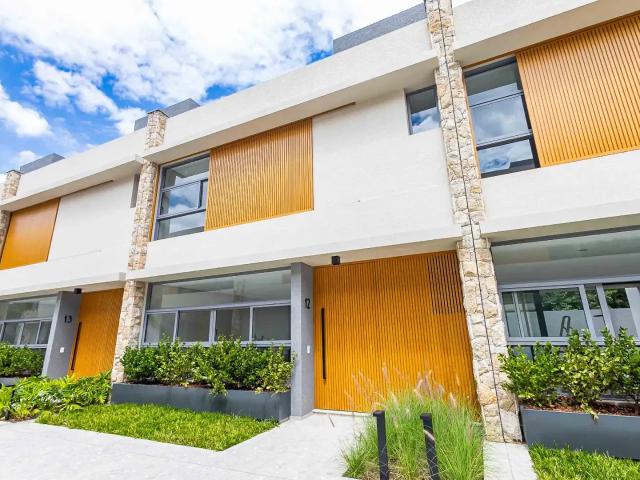 Casa / Sobrado em Condomínio para Venda em Curitiba/PR Cascatinha 3 Quartos