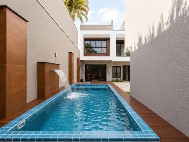 Casa / Sobrado em Condomínio para Venda em Curitiba/PR Água Verde 3 Quartos