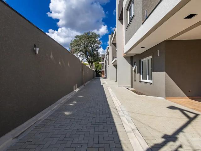Casa / Sobrado em Condomínio para Venda em Curitiba/PR Bom Retiro 2 Quartos
