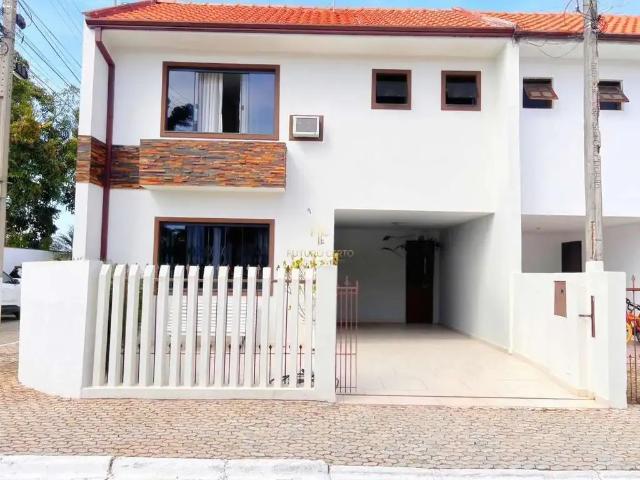 Casa / Sobrado em Condomínio para Venda em Curitiba/PR Boqueirão 2 Quartos