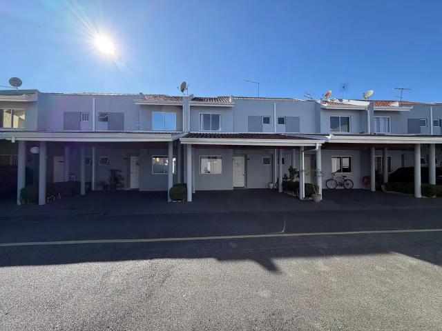 Casa / Sobrado em Condomínio para Venda em Curitiba/PR Boqueirão 3 Quartos