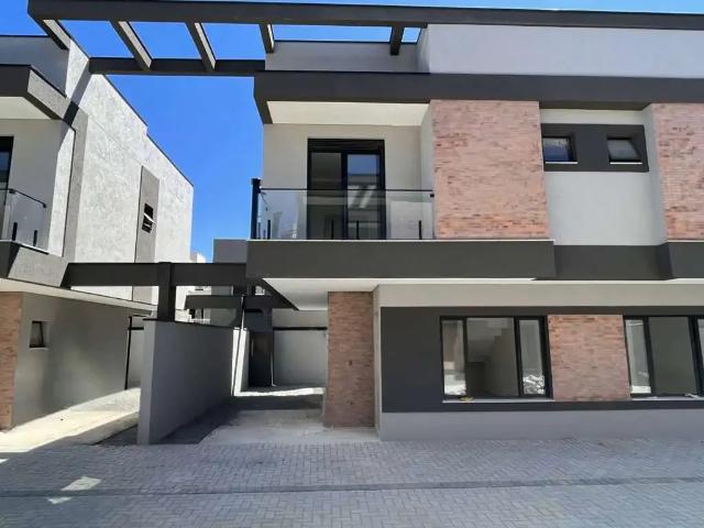 Casa / Sobrado em Condomínio para Venda em Curitiba/PR Boqueirão 3 Quartos