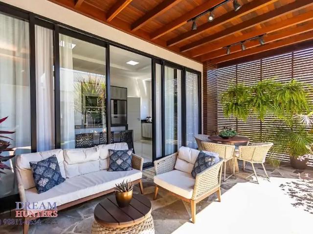 Casa / Sobrado em Condomínio para Venda em Curitiba/PR Butiatuvinha 4 Quartos