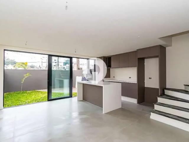 Casa / Sobrado em Condomínio para Venda em Curitiba/PR Guabirotuba 3 Quartos