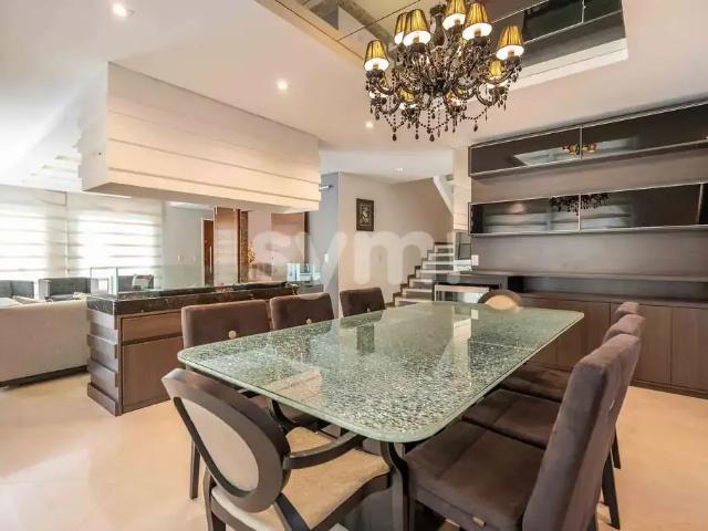 Casa / Sobrado em Condomínio para Venda em Curitiba/PR Orleans 4 Quartos