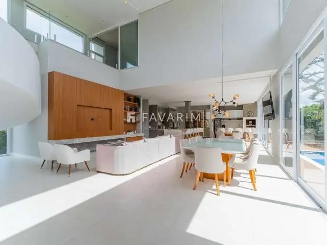 Casa / Sobrado em Condomínio para Venda em Curitiba/PR Orleans 4 Quartos
