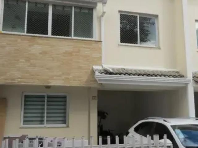 Casa / Sobrado em Condomínio para Venda em Curitiba/PR Orleans 3 Quartos
