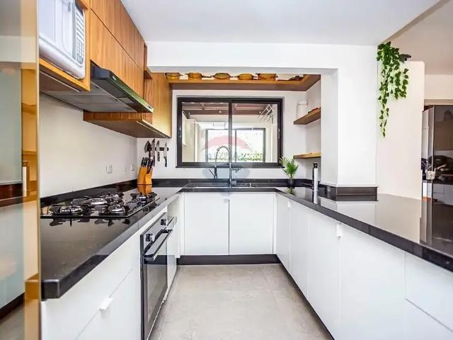 Casa / Sobrado em Condomínio para Venda em Curitiba/PR Mercês 3 Quartos