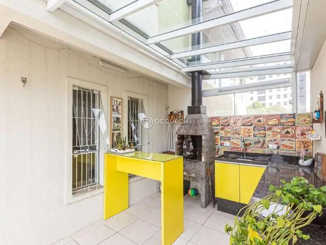 Casa / Sobrado em Condomínio para Venda em Curitiba/PR Novo Mundo 3 Quartos